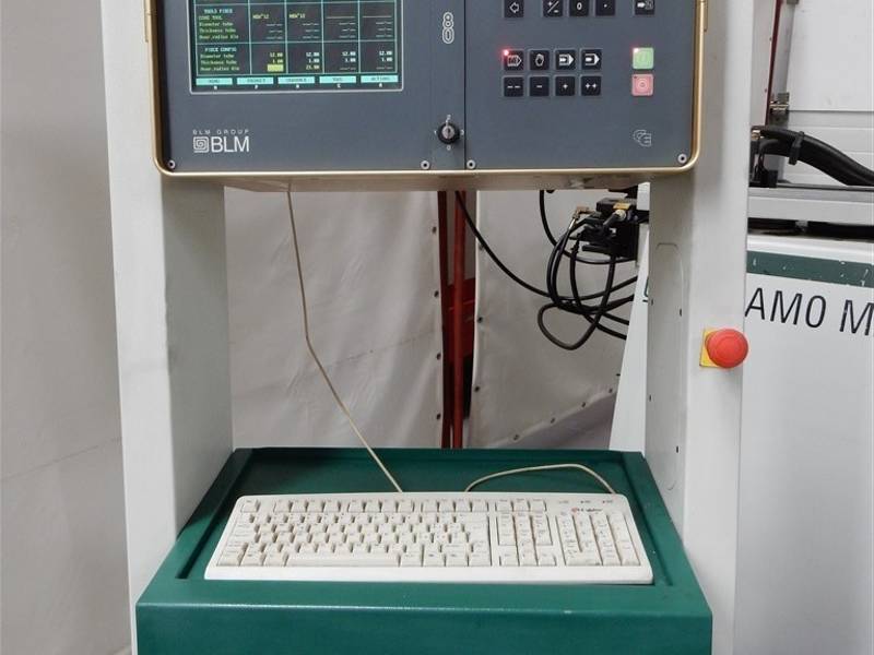 For sale: Used 5-axis CNC Pipe-Bendingmachine BLM Dynamo MR200