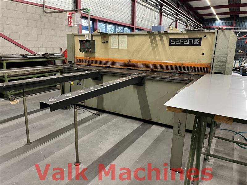 For sale: Used Hydraulic shear Safan HVR310-6 (3100 x 6 mm)