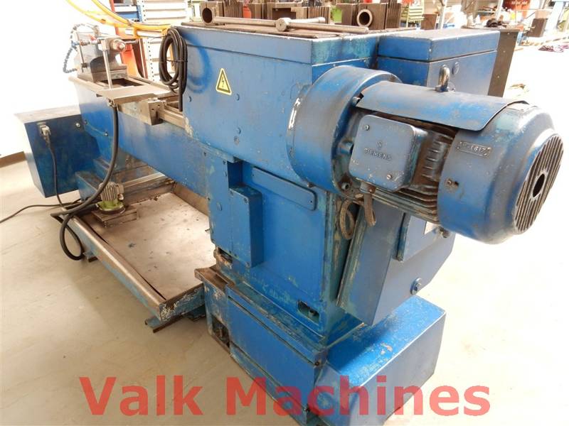 For sale: Used Lathe VDF 21RO x 1000mm