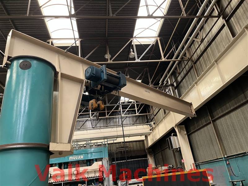 Used Demag column jibcrane 3,2 Ton at Valk Machines Lemmer