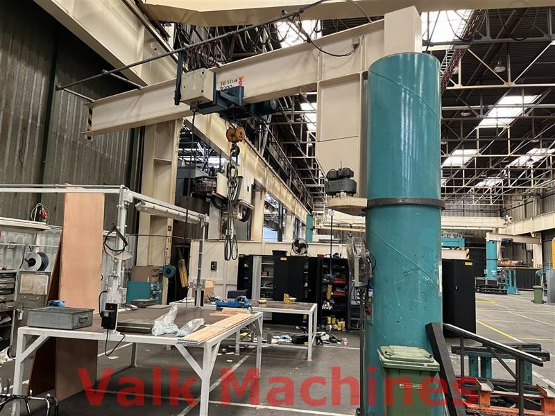 Second hand Demag column jibcrane 3,2 Ton l Valk Machines Lemmer