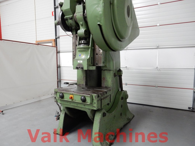 Buying or selling metal presses ? Valk Machines BV