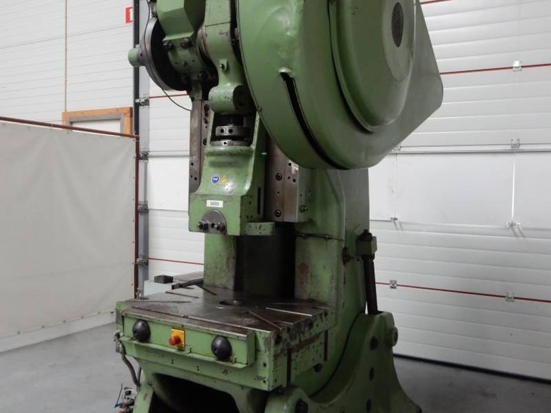 For sale: Used Eccentric Press HME 75 Ton at Valk Machines